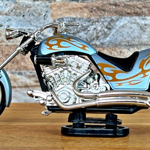 Iron Choppers, Scale 1/18 Model Motorcycle, Diecast Motorcycle, 1/18 ...