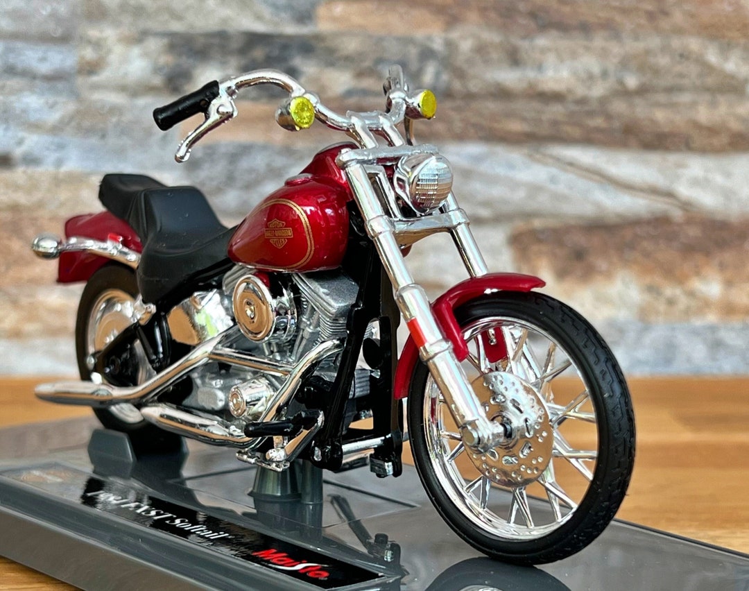 Harley Davidson 1984 FXST Softail, Scale 1/18 Diecast Model Motorcycle ...