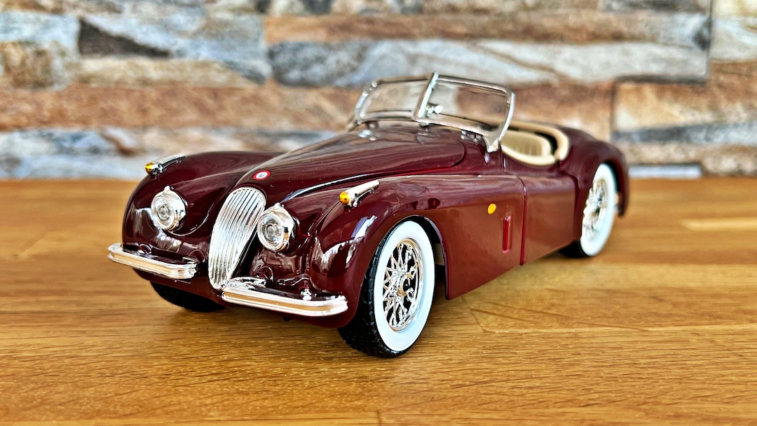 Jaguar XK120 , 1/24 Scale Model Car, Diecast Car Model , Classic Model ...