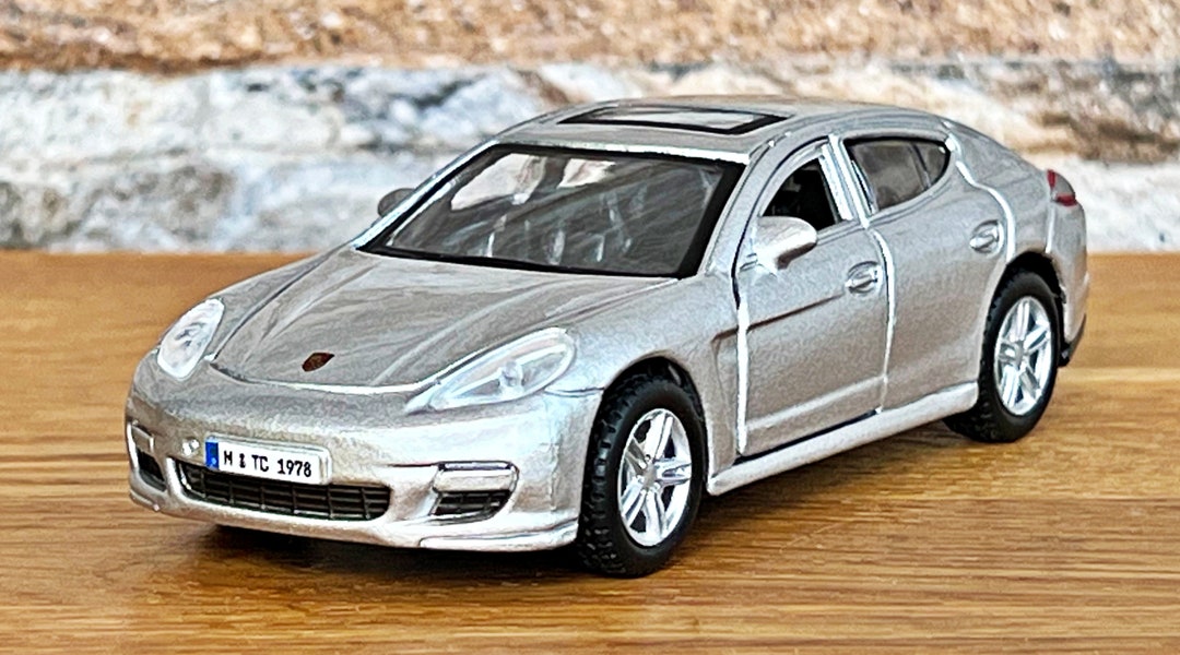 Porsche Panamera Turbo , Model Car, Diecast Car, 1/43 Scale Model Car ...