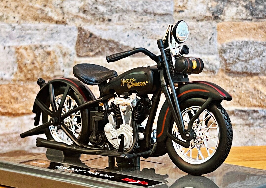 Harley Davidson 1928 JDH Twin Cam, Scale 1/18 Model Motorcycle, 1/18 ...