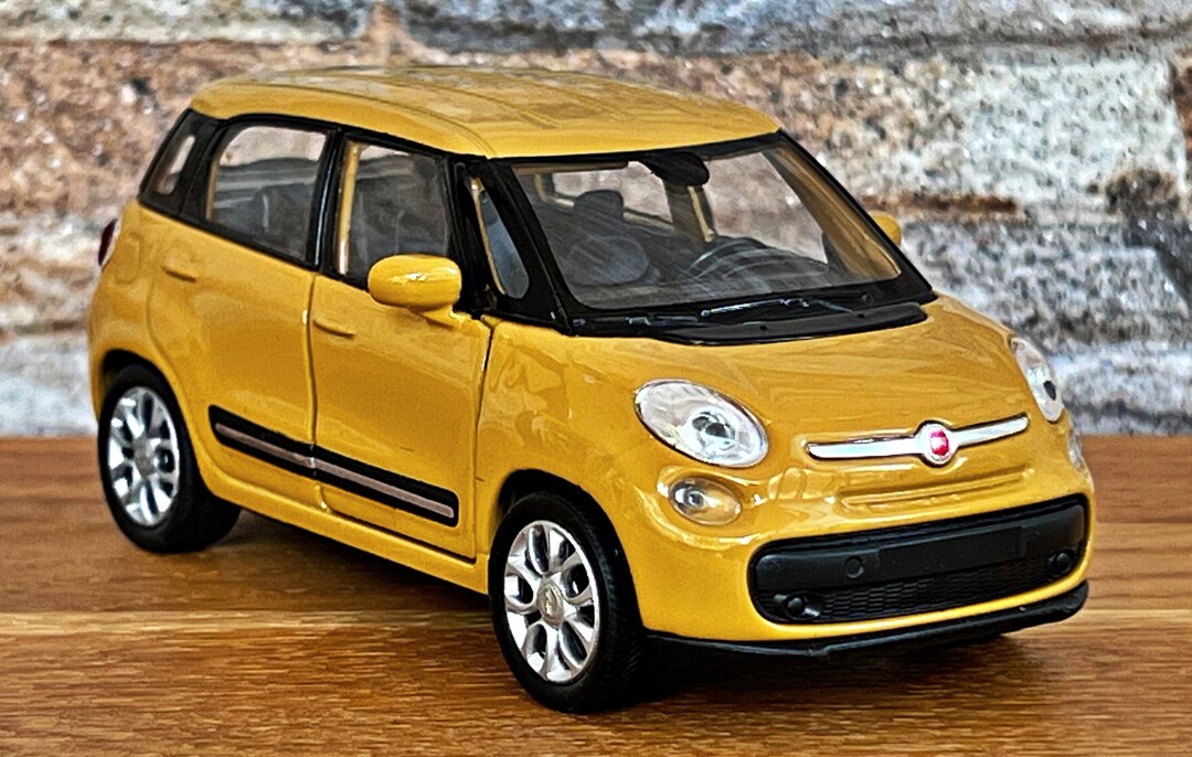Fiat 500L 2013 Model Car 1/34 Scale Diecast Car Scale Model Car Diecast ...