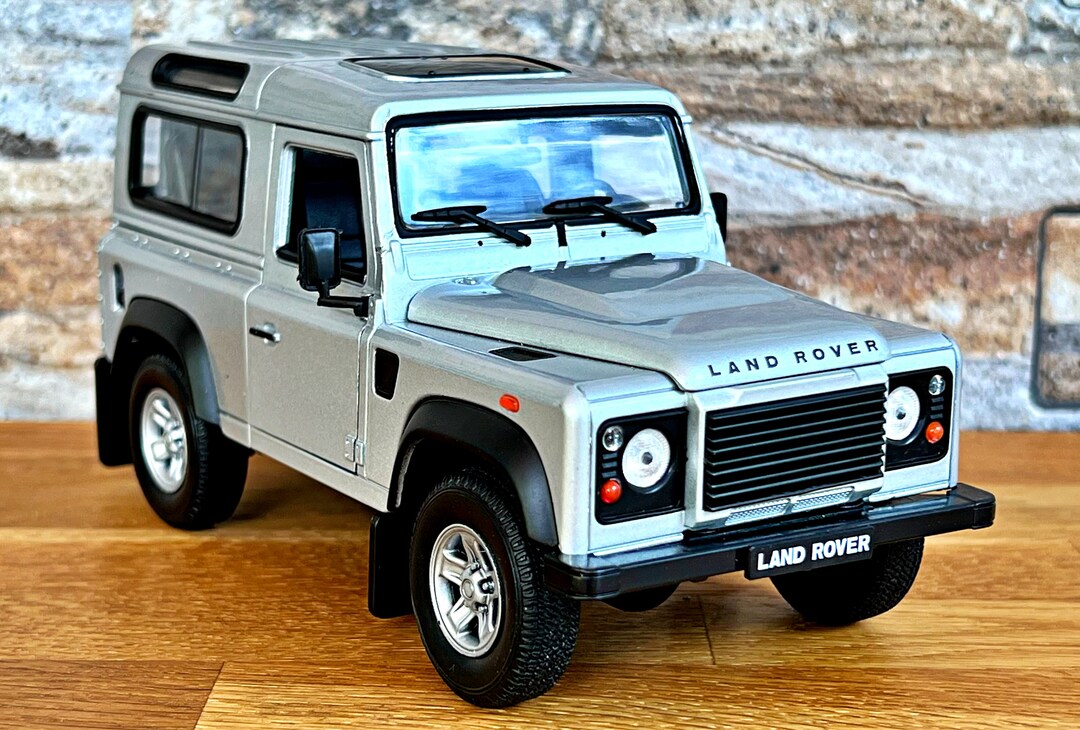 Land Rover Defender | 1/24 Diecast Car | 1/24 Scale Model Car | Car ...