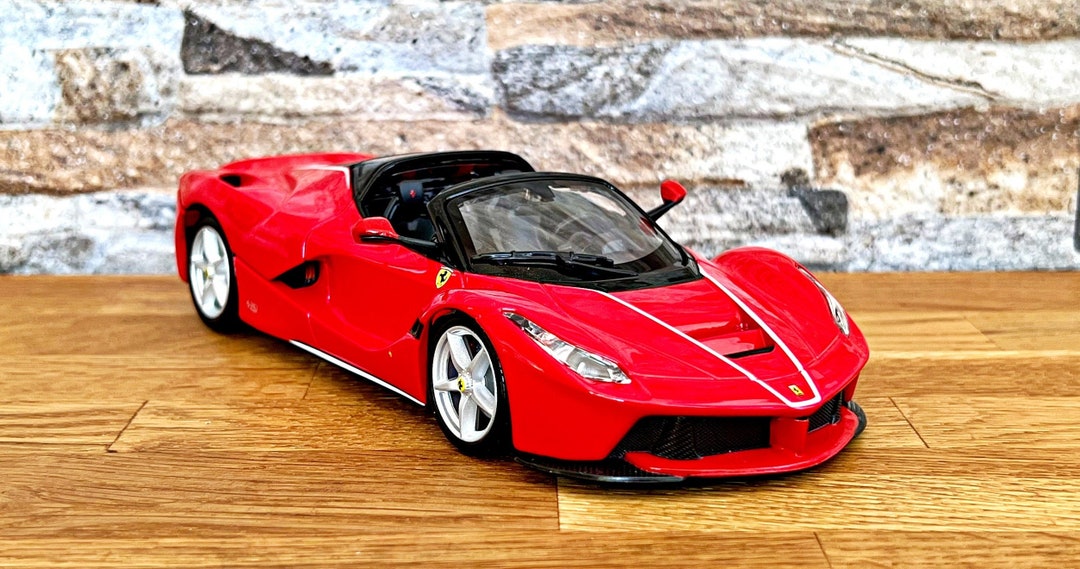 Ferrari Laferrari Aperta | Model Car | Diecast Car | 1/24 Scale Model ...