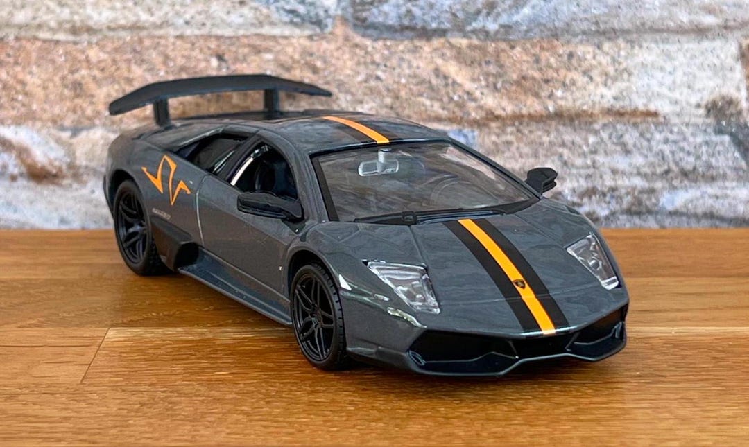 Lamborghini Murcielago LP 670-4 SV | Model Car | Diecast Car | Car ...