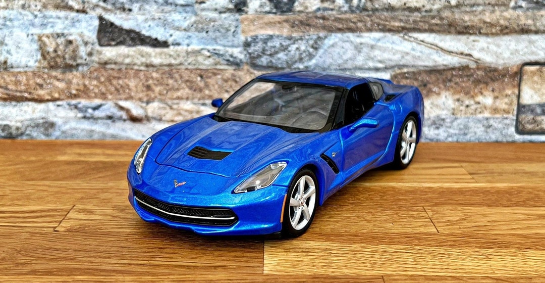 Corvette Stingray 2014 | Model Car | Diecast Car | 1:24 Scale Model Car ...