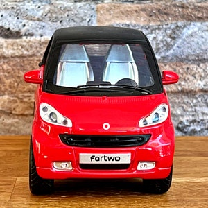 Smart Fortwo | Model Car | Diecast Car | Scale Model Car | 1:25 Die ...