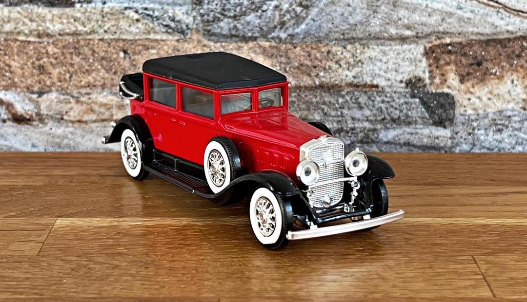 1931 Cadillac 452A V16 , Vintage Model Car, Vintage Diecast Car, Scale ...