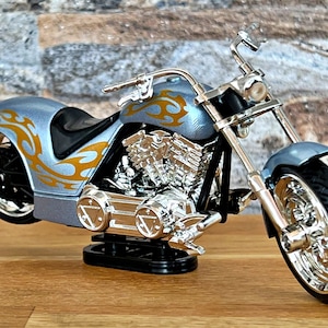 Iron Choppers, Scale 1/18 Model Motorcycle, Diecast Motorcycle, 1/18 ...