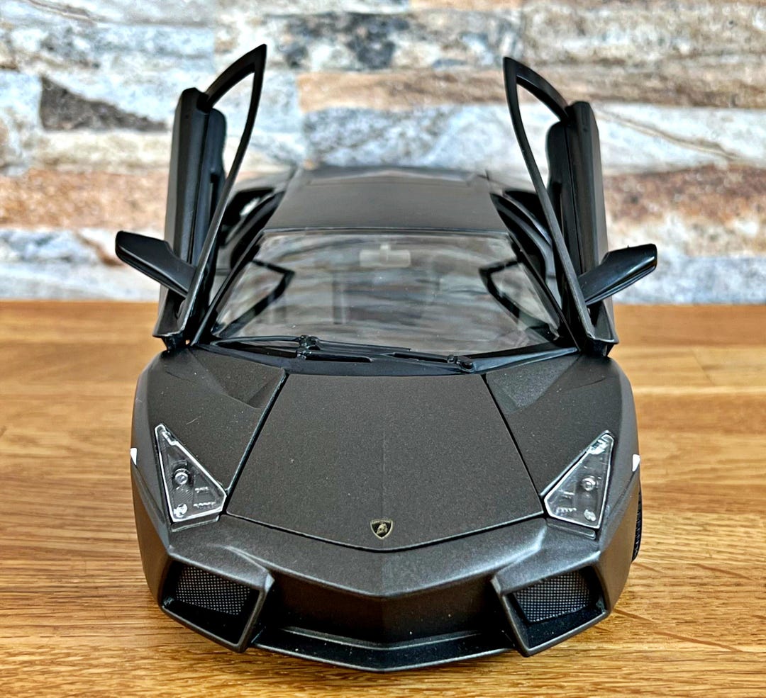 Lamborghini Reventon | Model Car | Diecast Car | 1/18 Scale Model Car ...