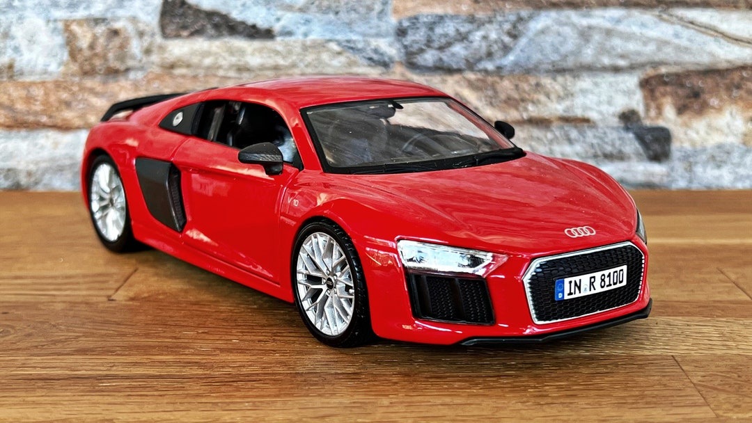 Audi R8 V10 Plus | Model Car | 1:24 Diecast Car | 1/24 Scale Model Car ...
