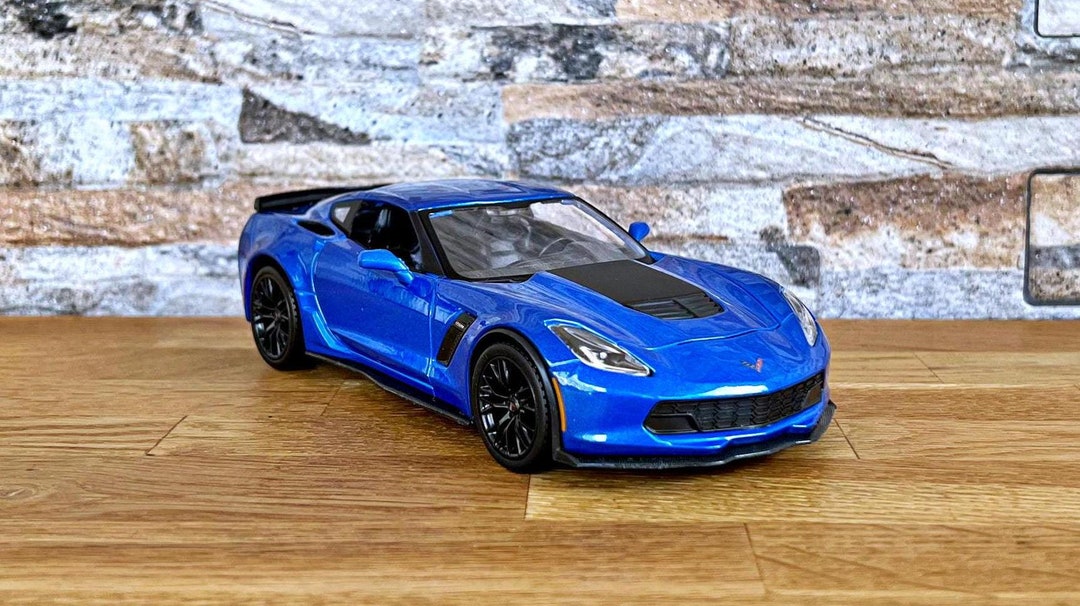 Corvette Z06 2015 | Model Car | Diecast Car | 1:24 Scale Model Car ...