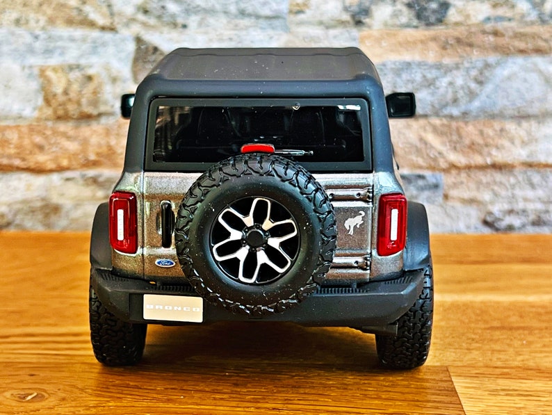 Ford Bronco Badlands 2021 | Model Car | Diecast Car | Scale 1/24 Die ...