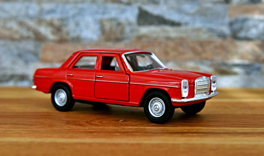 Mercedes 220 1969 | Model Car | 1/38 Scale Model Car | Vintage Car ...