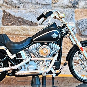 Harley Davidson 1984 FXST Softail, Scale 1/18 Model Motorcycle, 1/18 ...
