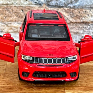 Jeep Grand Cherokee Trackhawk , Model Car, 1:36 Scale Model Car ...