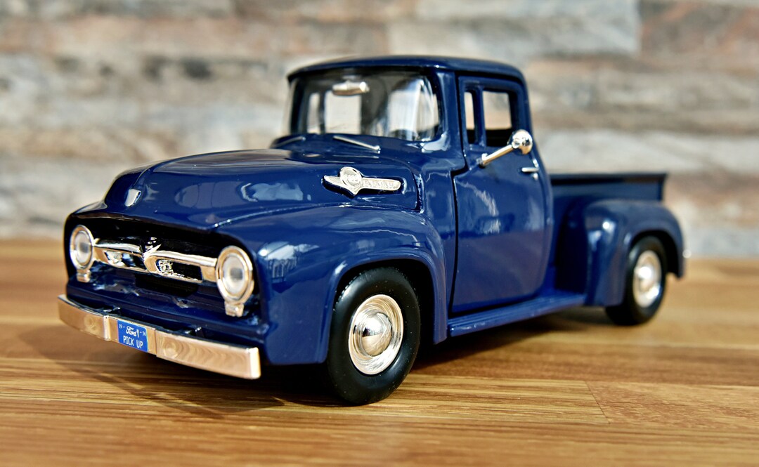 Ford F-100 Pickup 1956 model Car 1/24 Scale Model 1/24 Diecast Model ...