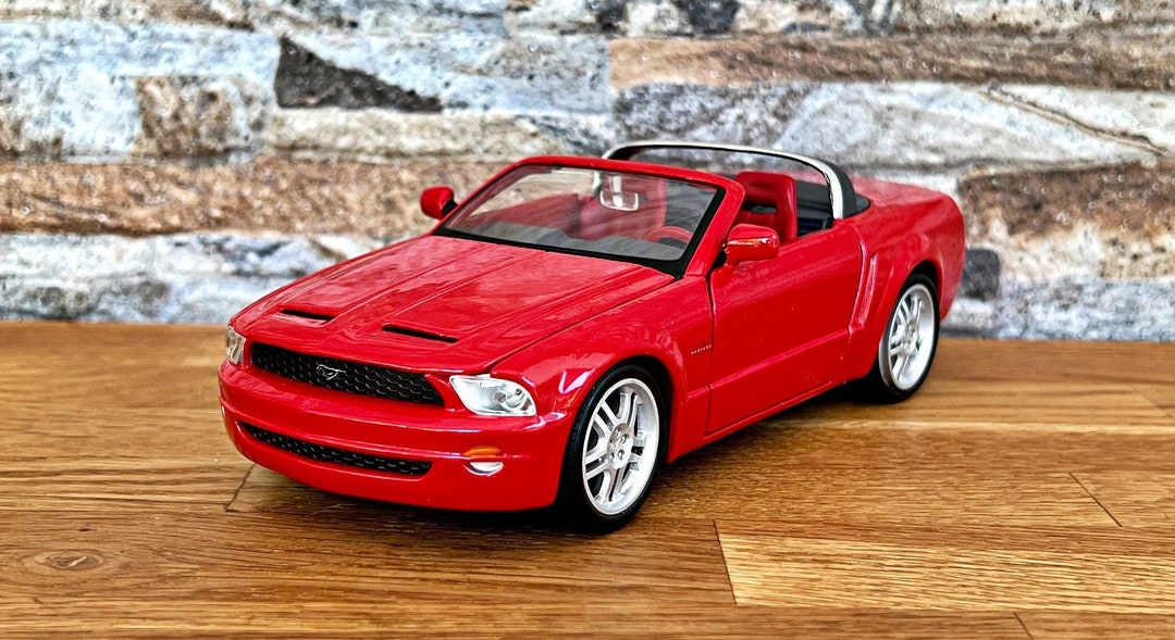 Ford Mustang GT Concept Convertible | Model Car | Diecast Car | 1/24 ...
