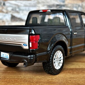 Ford F-150 Limited Crew Cab 2019 | Model Truck | Scale 1/27 Diecast Car ...