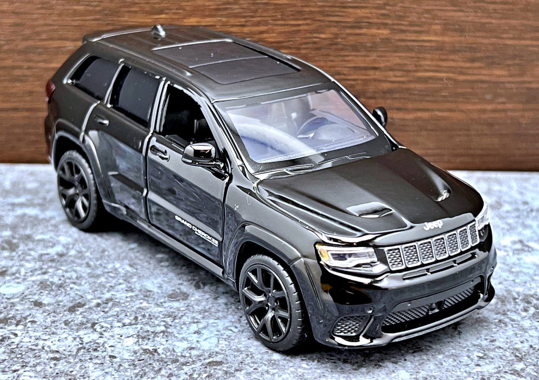 Jeep Grand Cherokee Trackhawk , Model Car, 1:36 Scale Model Car ...