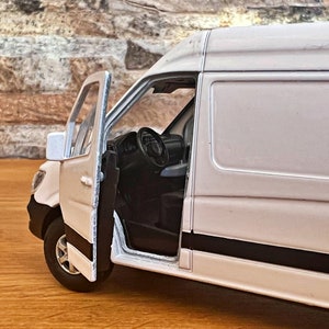 Mercedes Benz Sprinter Van | Mercedes Benz Diecast | 1/48 Diecast Car ...