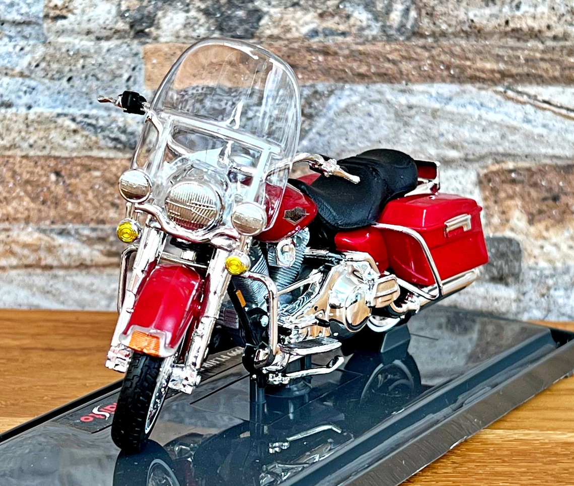 Harley Davidson 1999 FLHR Road King, Diecast Motorcycle, Scale 1/18 ...