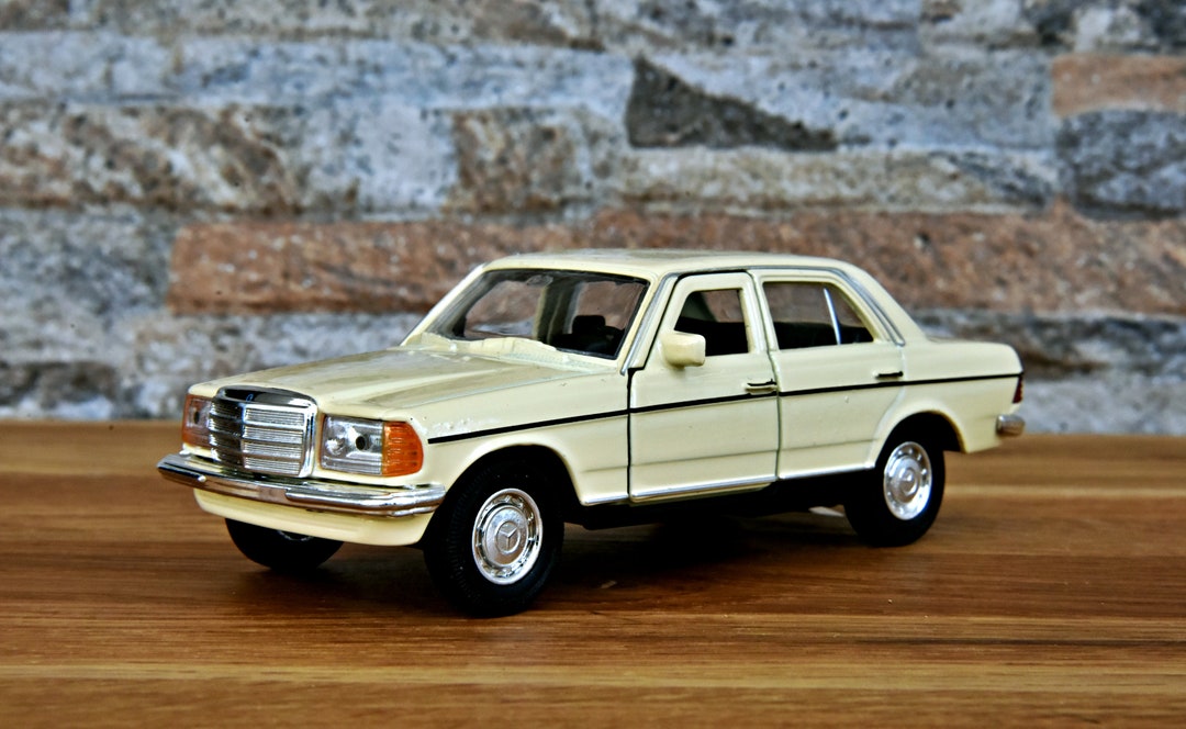Mercedes Benz E230 | Model Car | Diecast Car | 1/38 Scale Model Car ...