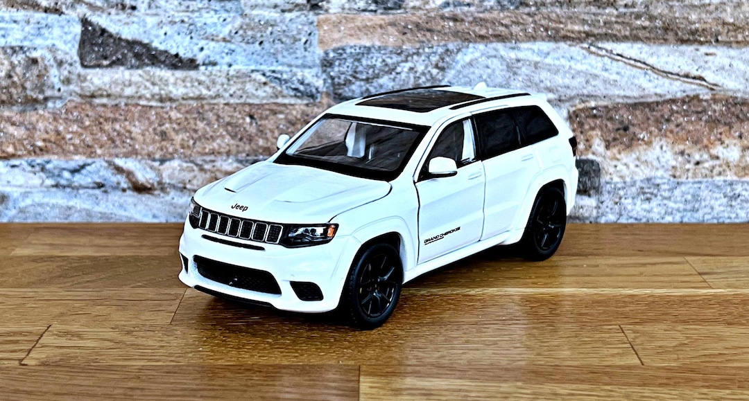 Jeep Grand Cherokee Trackhawk , Model Car, Diecast Car, 1/32 Scale ...