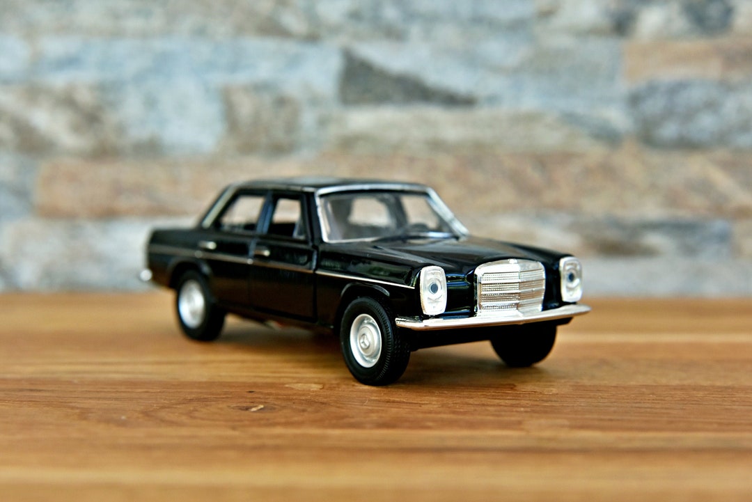 Mercedes Benz 220 1969 | Model Car | Diecast Car | 1/38 Scale Model Car ...