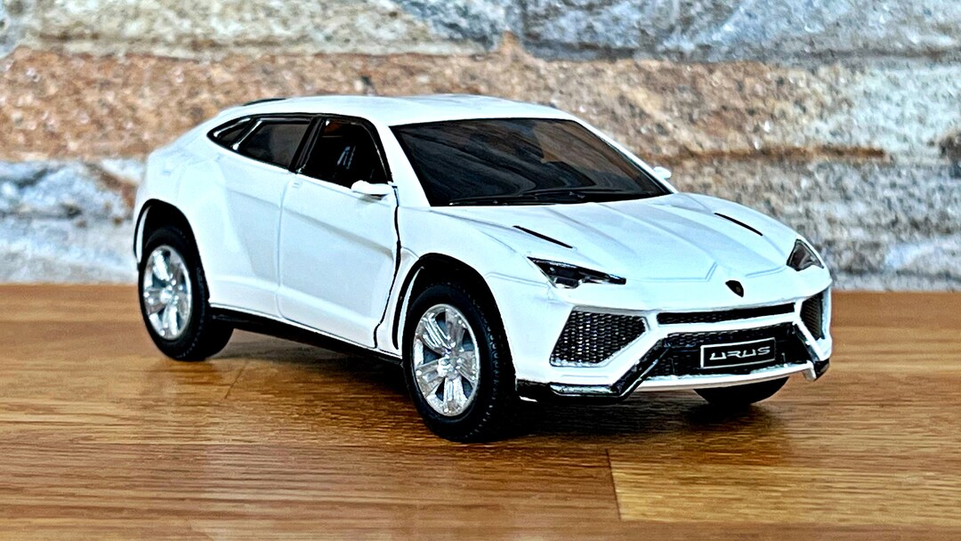 Lamborghini Urus , Model Car, 1/38 Diecast Car, 1/38 Scale Model Car ...