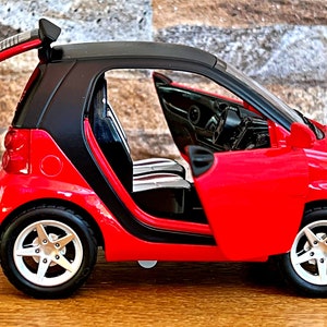 Smart Fortwo | Model Car | Diecast Car | Scale Model Car | 1:25 Die ...