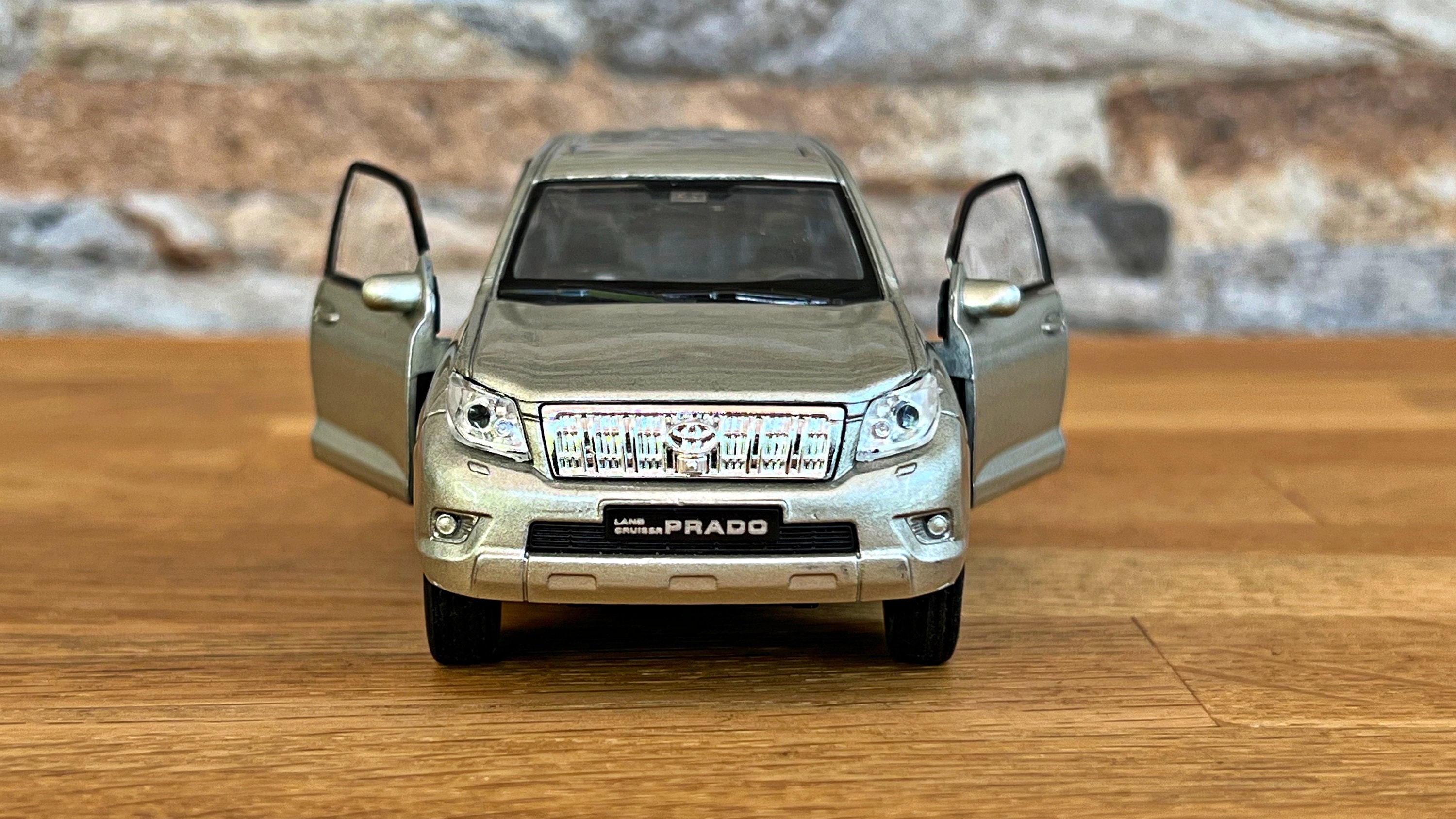 Toyota Land Cruiser Prado, Diecast Car, 1/38 Scale Model Car, Diecast ...