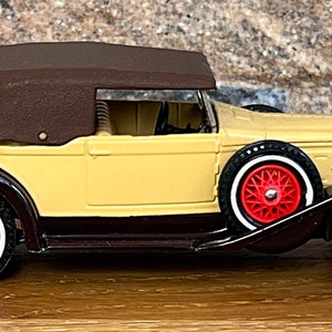 1930 Packard Victoria , Vintage Model Car, Diecast Car, 1/46 Scale ...