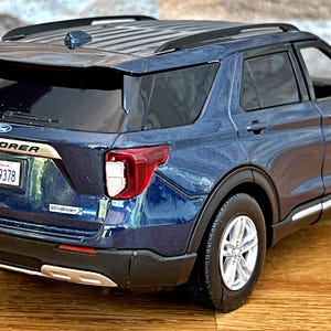 Ford Explorer XLT 2022 | Model Car | 1/24 Diecast Car | 1/24 Scale ...