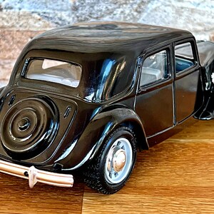 Citroen 15 CV TA 1938 | Vintage Model Car | Scale 1/24 Diecast Car | 1/ ...