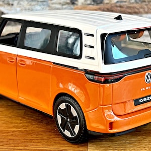Volkswagen Id.buzz 2023 | Model Car | Diecast Car | 1/24 Scale Model ...