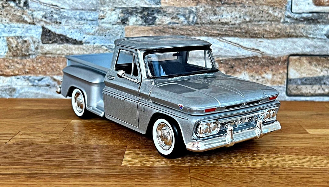 GMC C1000 Fenderside 1966, Vintage Model Truck, Car Model, Scale 1:24 ...