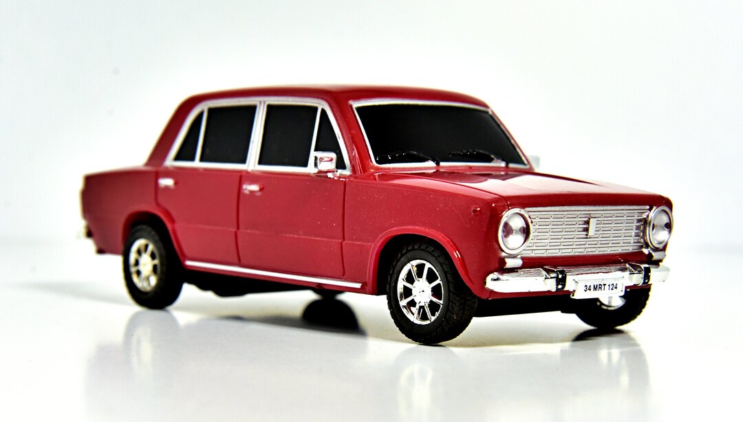Fiat 124 Old Classic Model Car 1/24 Scale Diecast Car the History of ...