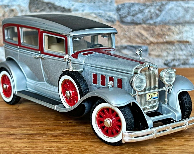1931 Peerless, Vintage Model Car, Vintage Diecast Car, 1/27 Scale Model ...