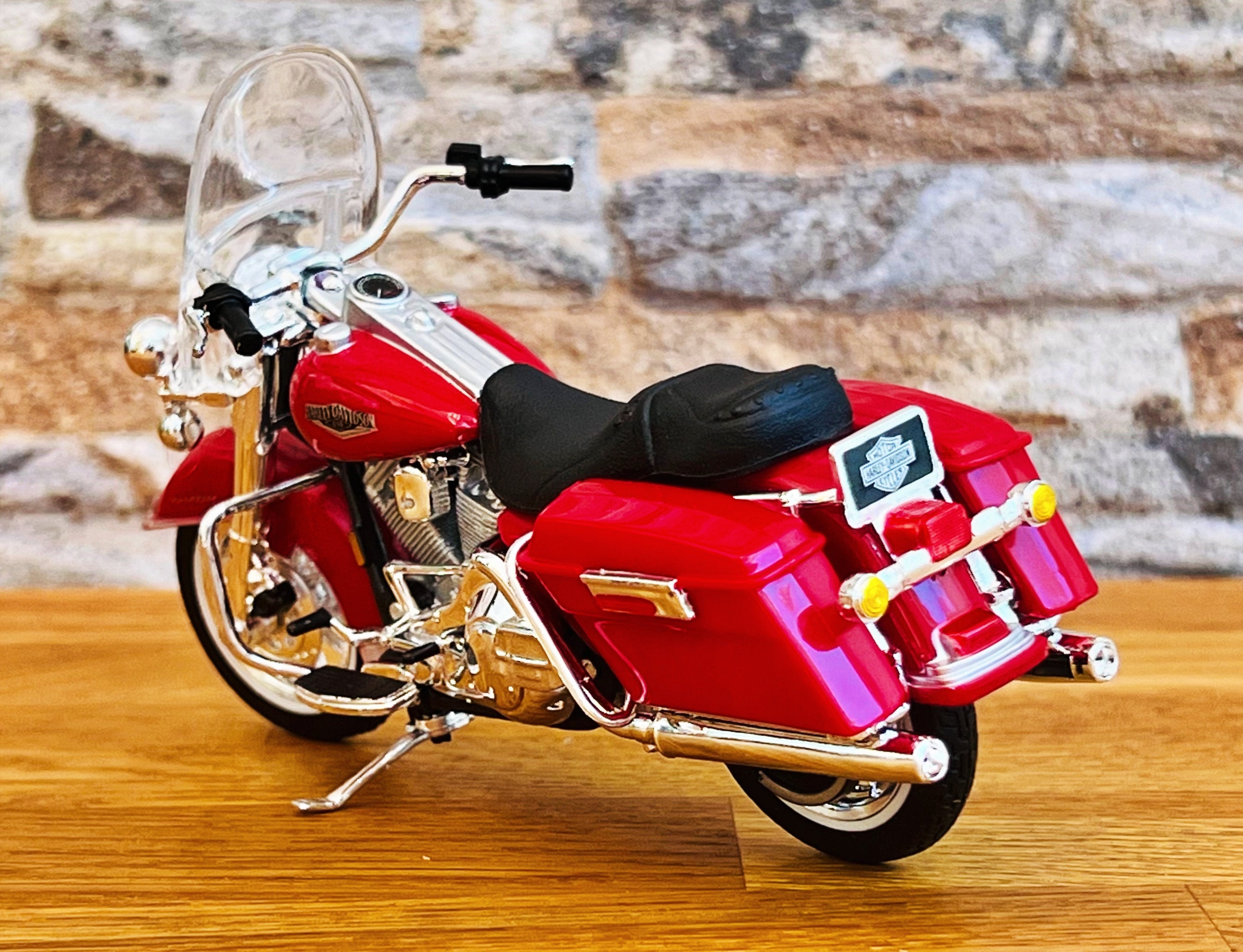 Harley Davidson 1999 FLHR Road King, Scale 1/18 Model Motorcycle, 1/18 ...