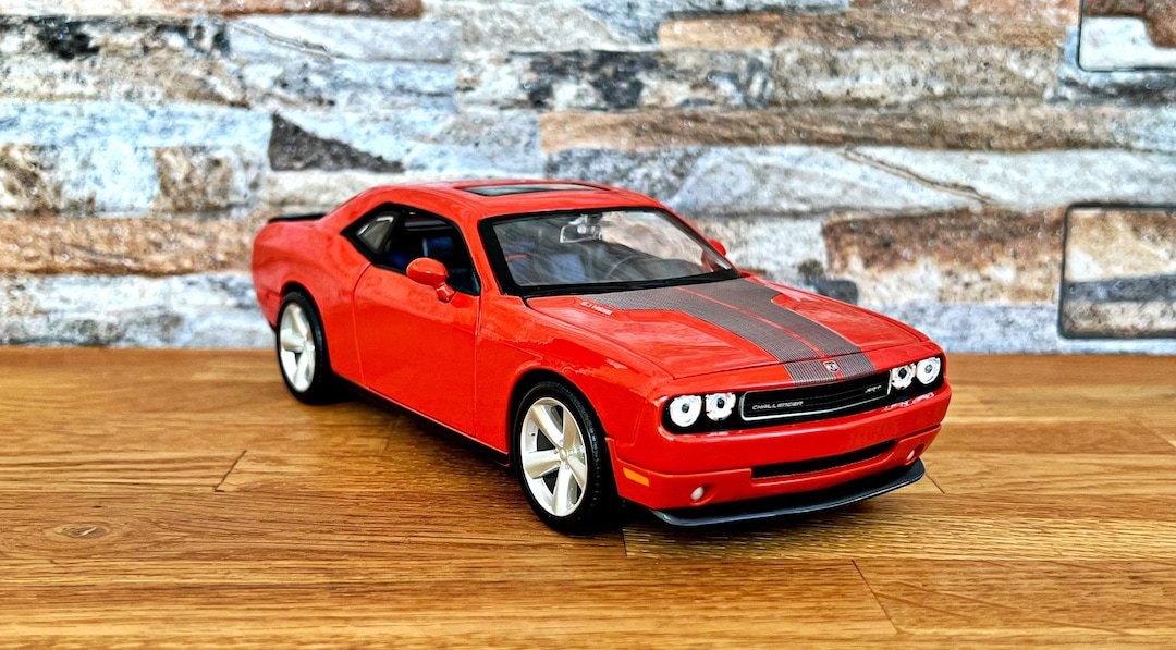 Dodge Challenger SRT 8 2008 | Model Car | Diecast Car | 1/24 Scale ...