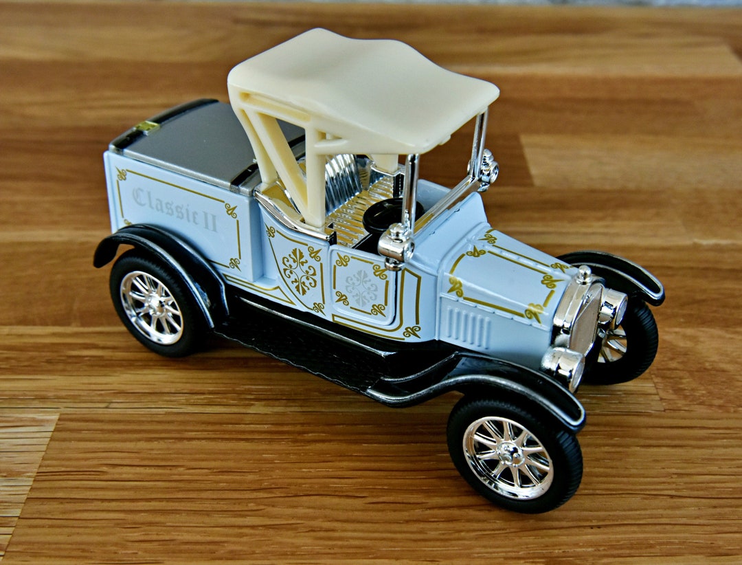 Old Classic Model Car, 1/36 Diecast Car, 1/36 Scale Model Car, Vintage ...