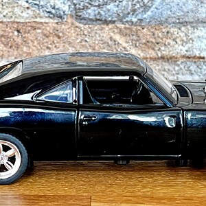 Dodge Charger R/T 1970 | Model Car | Die Cast Car | 1:24 Diecast Car ...