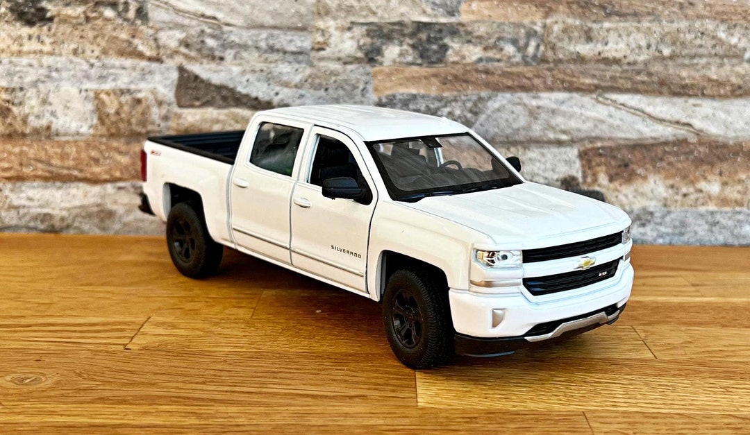 Chevrolet Silverado 2017 , 1/27 Scale Model Truck , Diecast Truck, Die ...