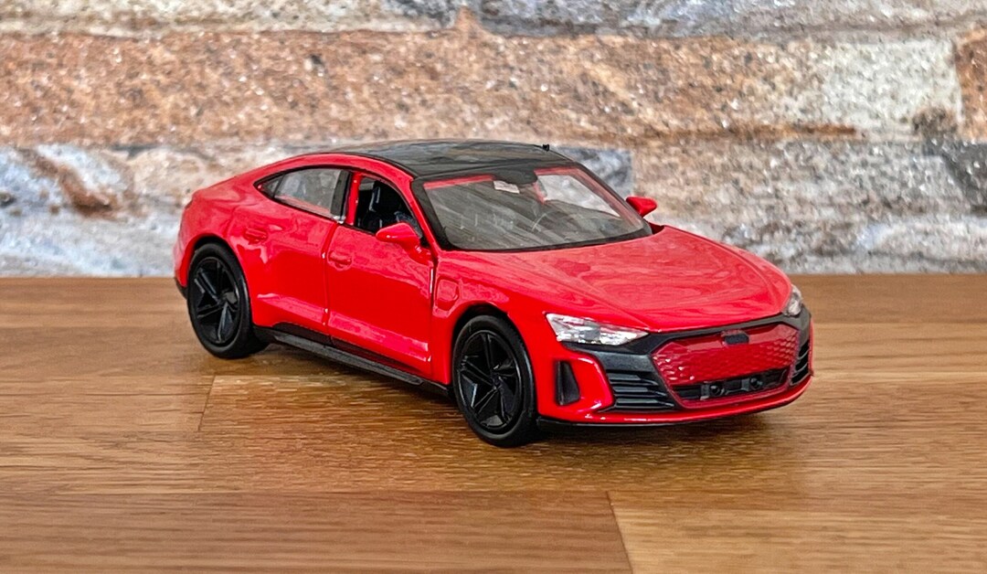 Audi RS E-tron GT , Model Car, Scale 1/36, 1/36 Diecast Collection Item ...