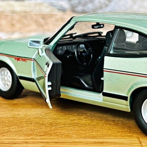 Ford Capri 1982 | Model Car | Scale 1/24 Diecast Car | 1/24 Diecast ...