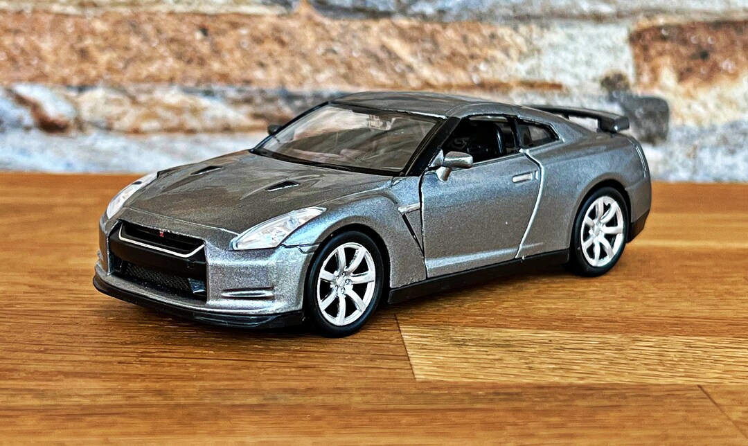 Nissan GT-R | Model Car | Diecast Car | 1/36 Scale Model Car | Car ...