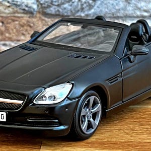 Mercedes Benz SLK Cabrio | 1:24 Scale Model Car | Mercedes SLK | Matte ...