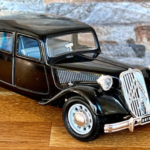 Citroen 15 CV TA 1938 | Vintage Model Car | Scale 1/24 Diecast Car | 1/ ...