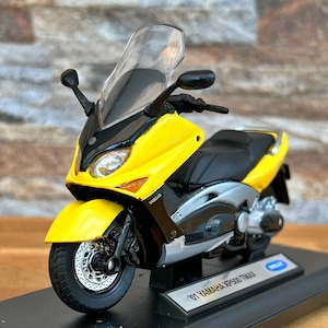 Yamaha XP500 TMAX, Scale 1/18 Diecast Model Motorcycle, 1:18 Die Cast ...